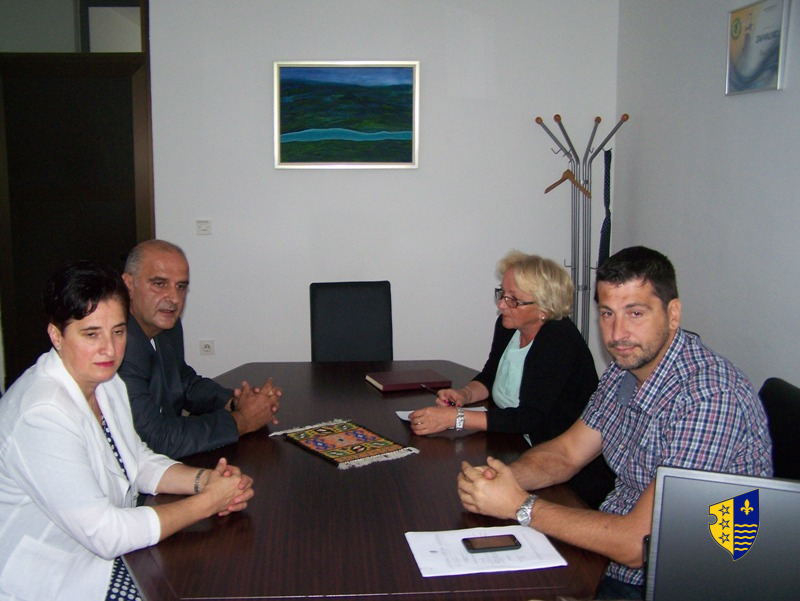 Prijem za dosadašnjeg i novoimenovanog direktora OŠ „Husein ef. Đozo ...