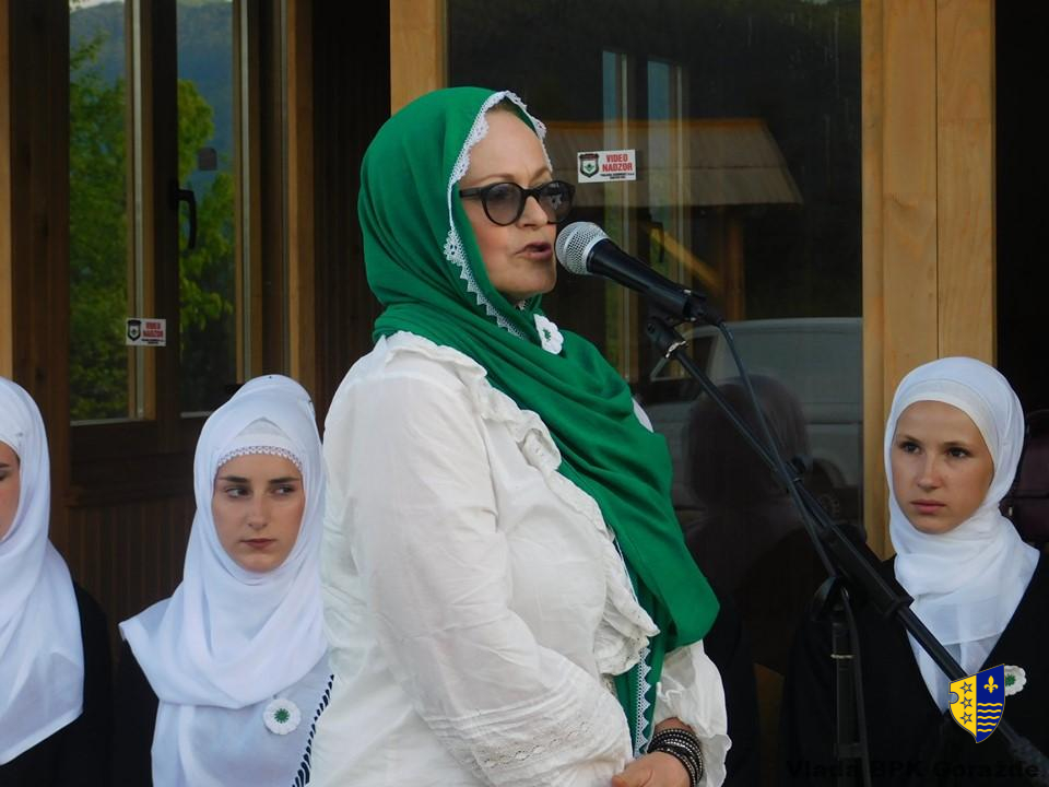 PREDSTAVLJENI UDRUŽENJE „ GRAČANIČKO KERANJE“ I „ CVIJET SREBRENICE ...